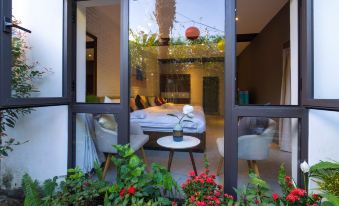 A hidden oasis villa along a narrow path 50 paces from white sand beach ...