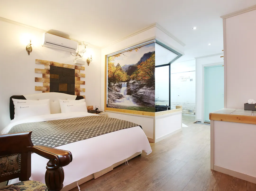 Chungju Hue Drive-in - Chungju