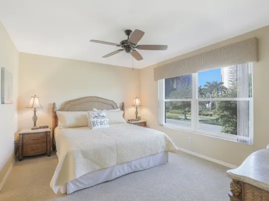 Tropical Oasis With Heated Pool And Beach Essentials - Charming Retreat - Marco Island, FL