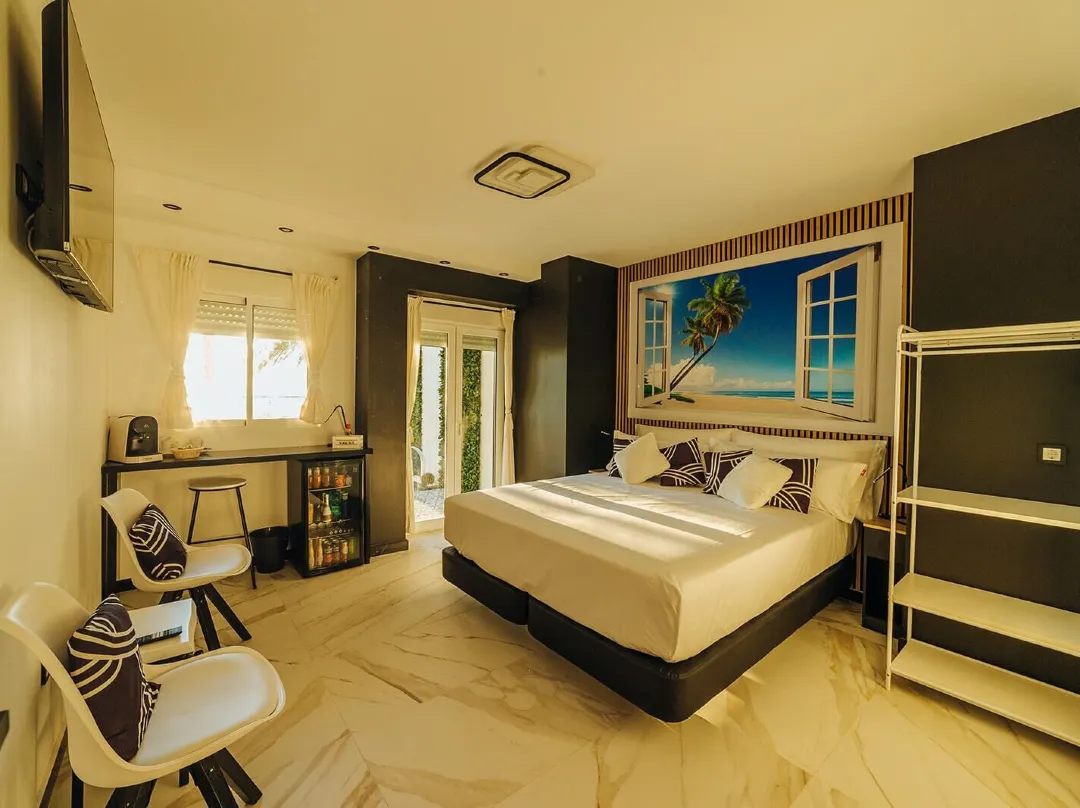 Hostal Luxury Nit I Dia - Costa Blanca