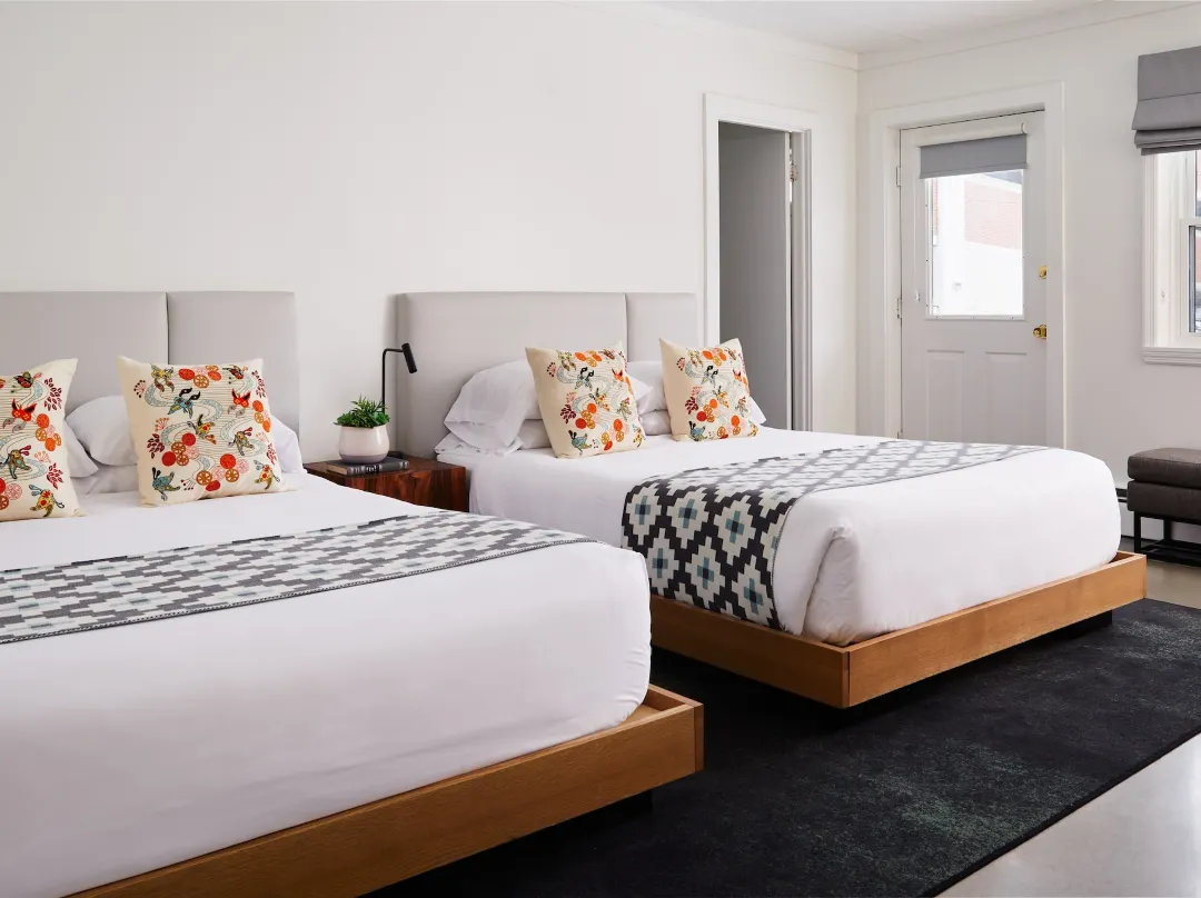 Bluebird Spa City Motor Lodge - Saratoga Springs, NY