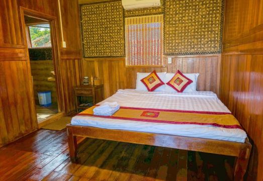 CocoHome builted from 4000 coconut trunks -certificated as Vietnam ...