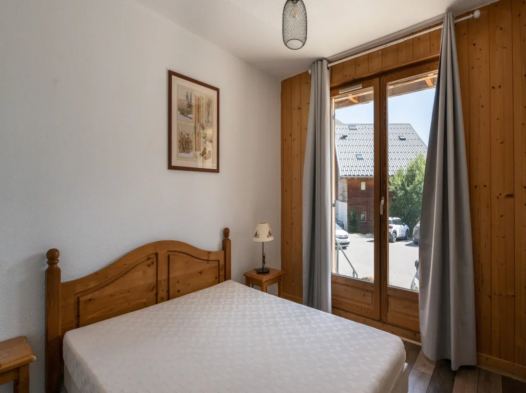 Apartment In France Near Ski Resort & Center - Fontcouverte-la-Toussuire