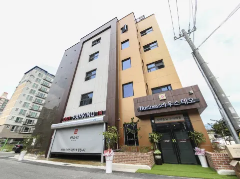 Pohang Jangseongdong Lausdeo - Gyeongju-si