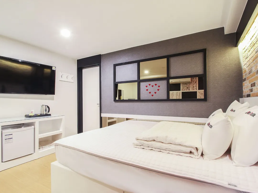 Sinjeong White Castle - 태화동