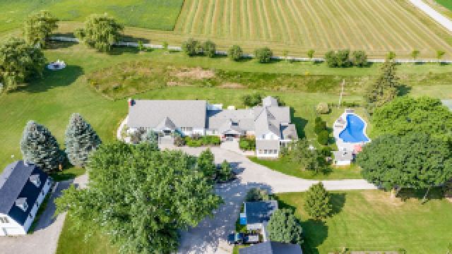 Mountain Ash Farm Country Inn & Spa, Mulmur: Latest Price & Reviews 2023