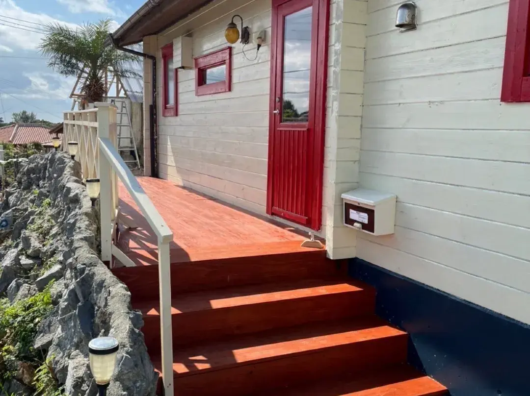 Its A Cute Log House On The Remote Island Sesoko - Okinawa
