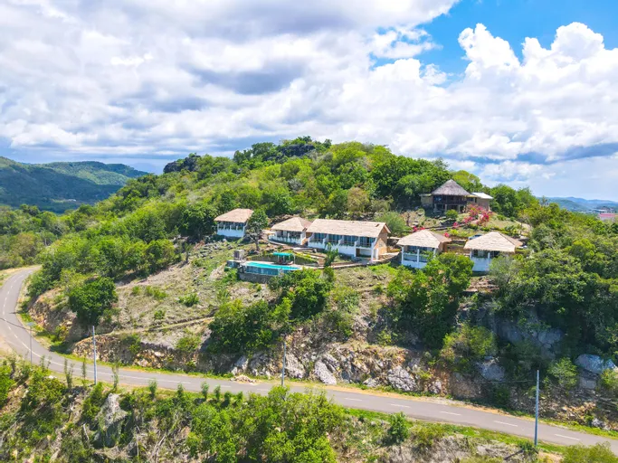Theodor Hotel - Labuan Bajo