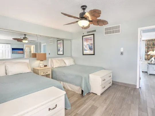 315 - Hawaiian Inn Resort - Pools Open -5 Min Walk To Beach - Daytona Beach, FL