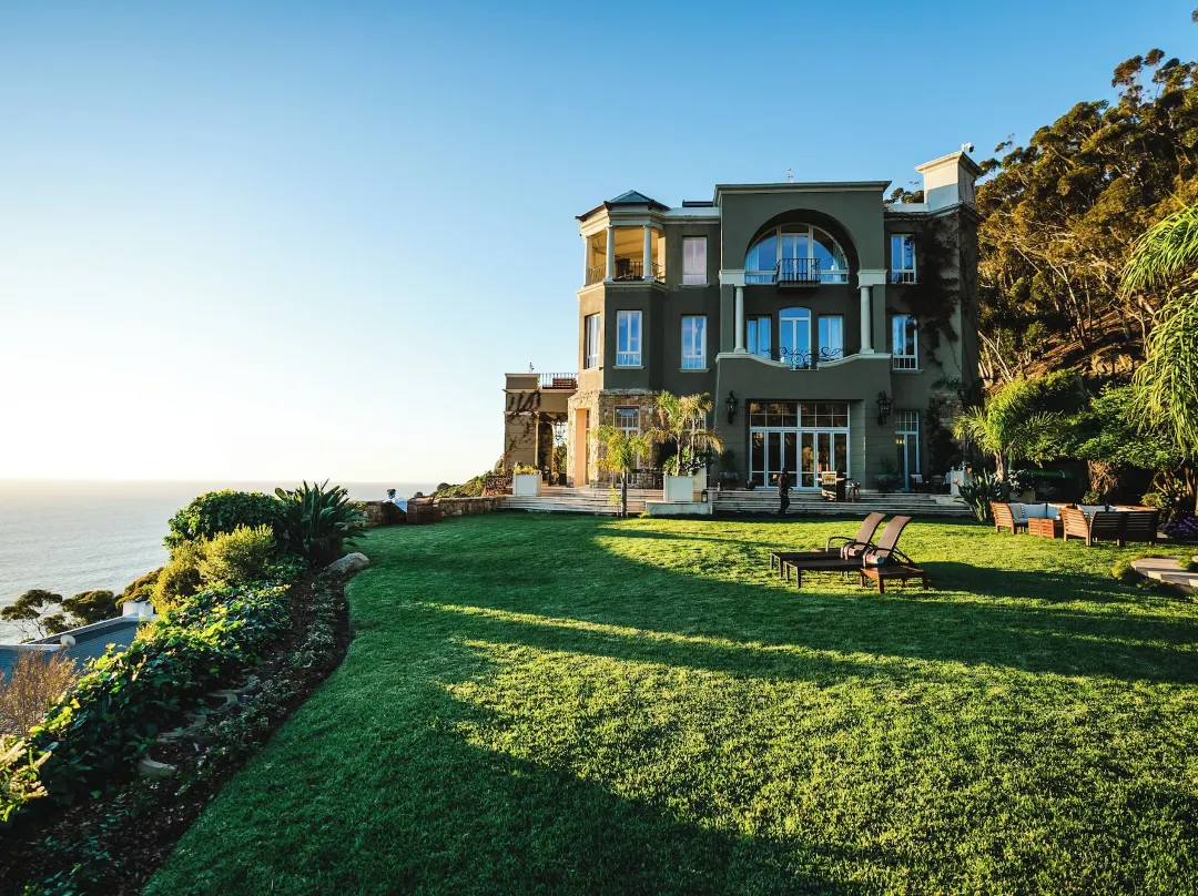 21 Nettleton - Camps Bay