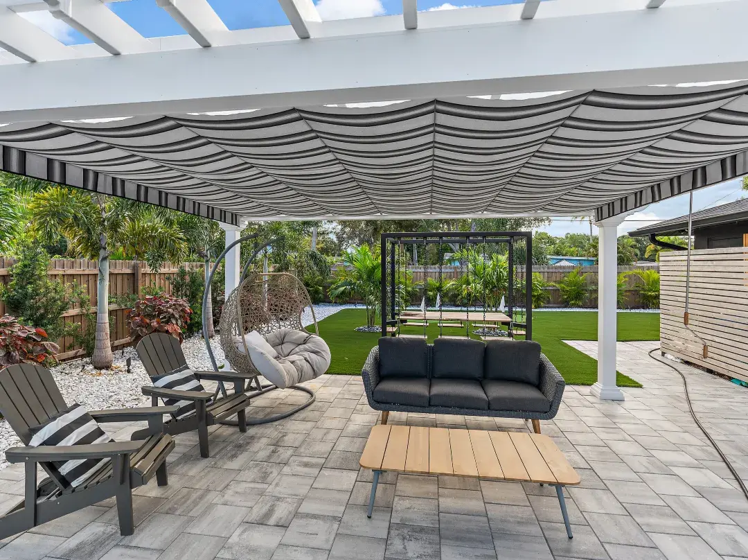 Luxurious Hideaway - Private Saltwater Pool, Putting Green - Siesta Key, FL