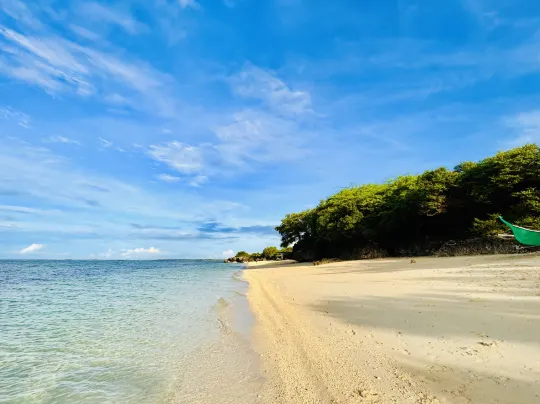 Your Perfect Hideaway, Uncompromised Comfort, And Much More! - Bantayan