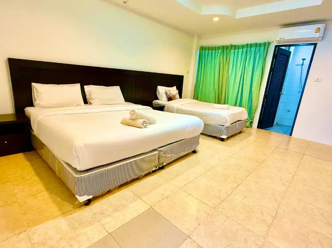 Charming Guest Room In Central Pa Tong, Thailand - Patong