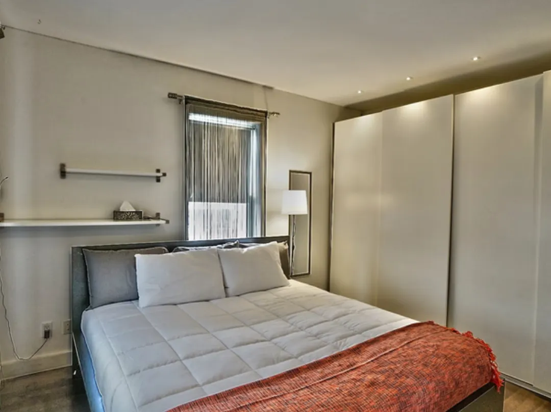 Centre-ville De Sherby - Central, Parking, Lit King, 3 Couchages - シャーブルック