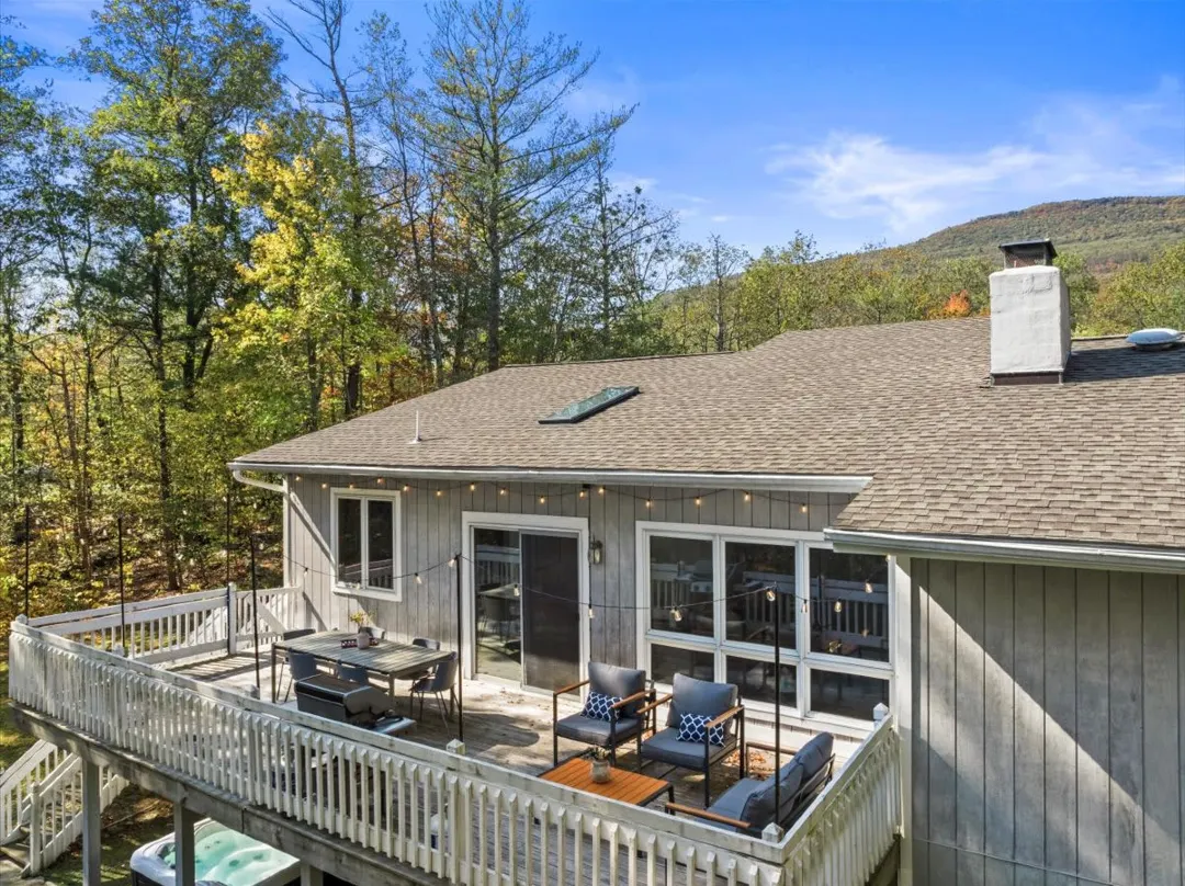 Tranquil Escape With Hot Tub And Fire Pit - Charming Catskill Retreat - Tannersville, NY