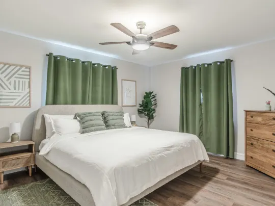 Private Pool And Spacious Backyard - Cozy Bohemian Escape - Vero Beach, FL