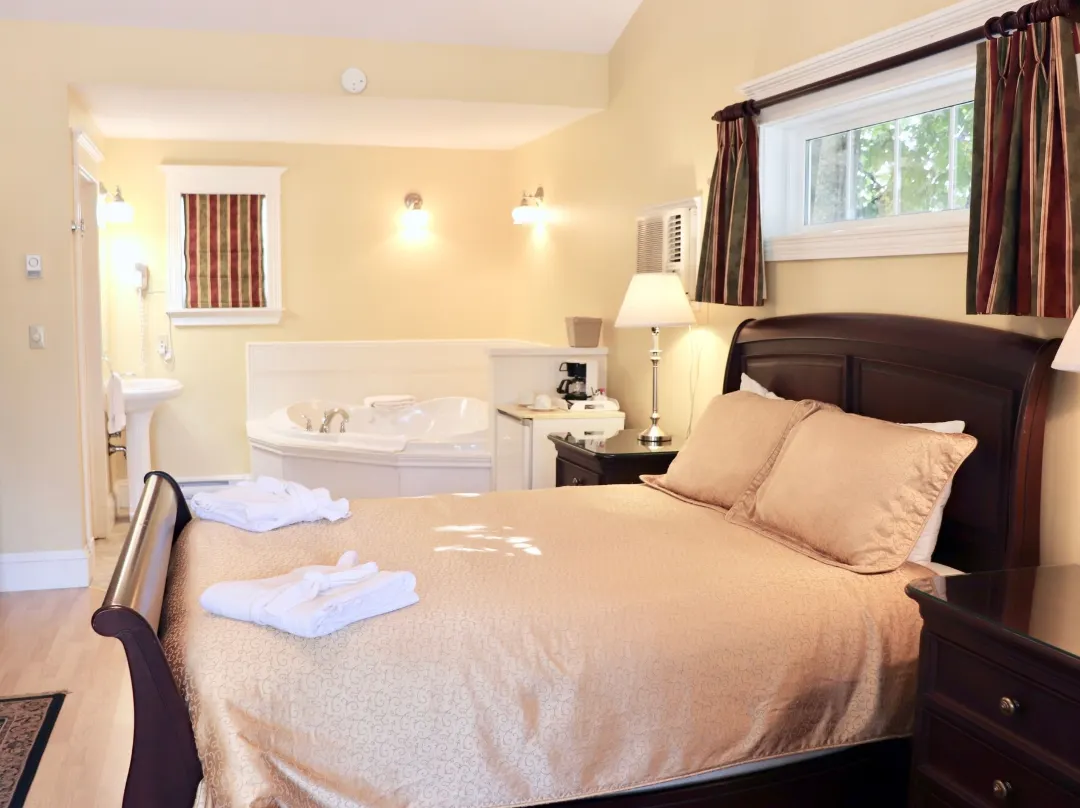 Shining Waters Country Inn - Prince Edward Island