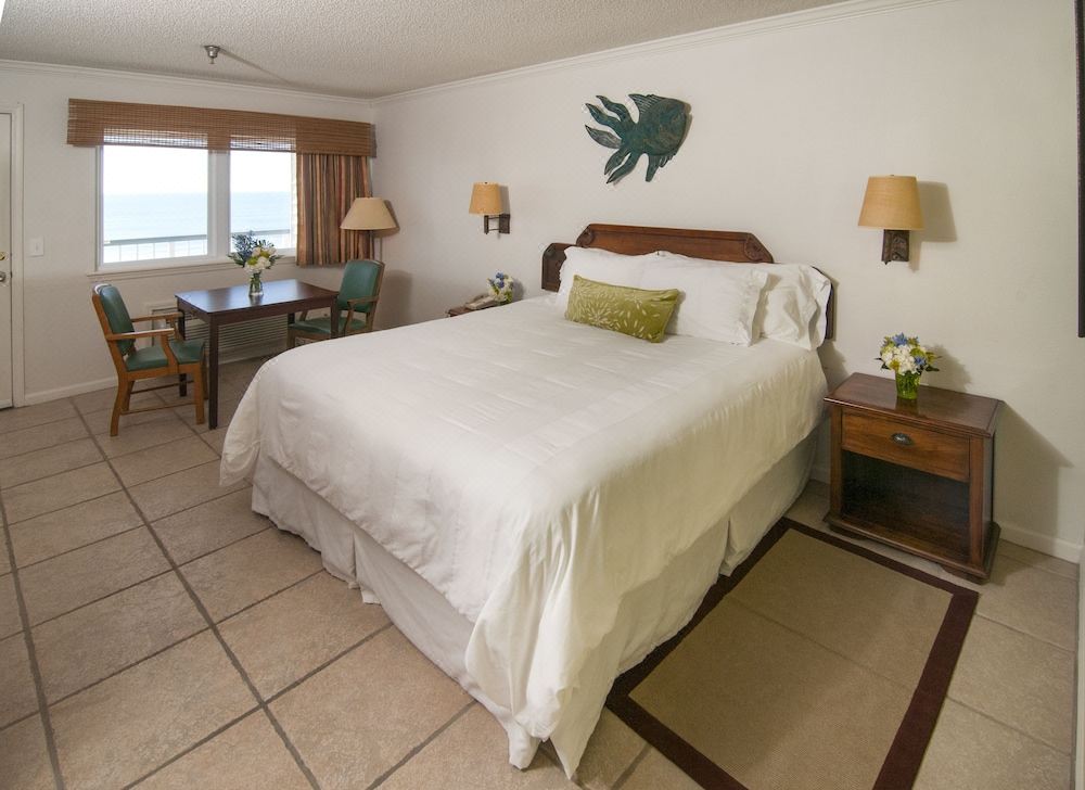 Ocean Isle Inn - Holden Beach