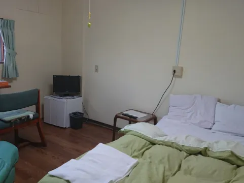 Tourists Home Tatsuya Ryokan - Naha