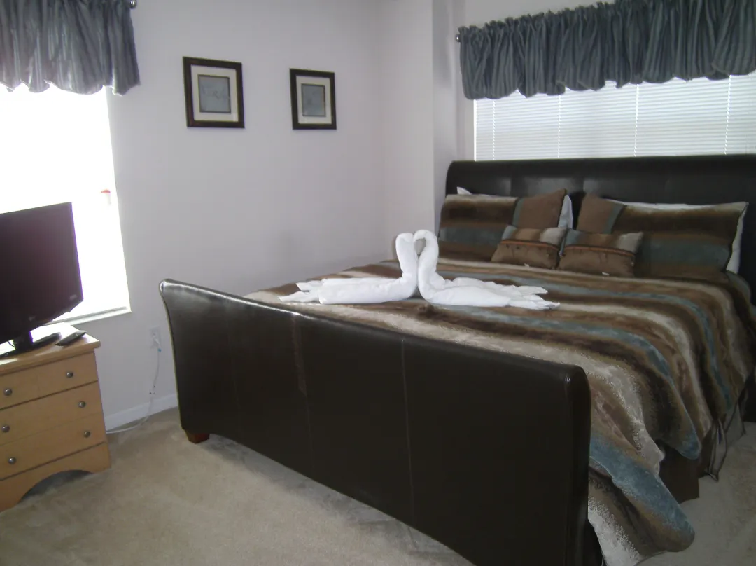 Content Listing - 4 Bedroom Value Plus Home With Private Pool - Four Corners, FL