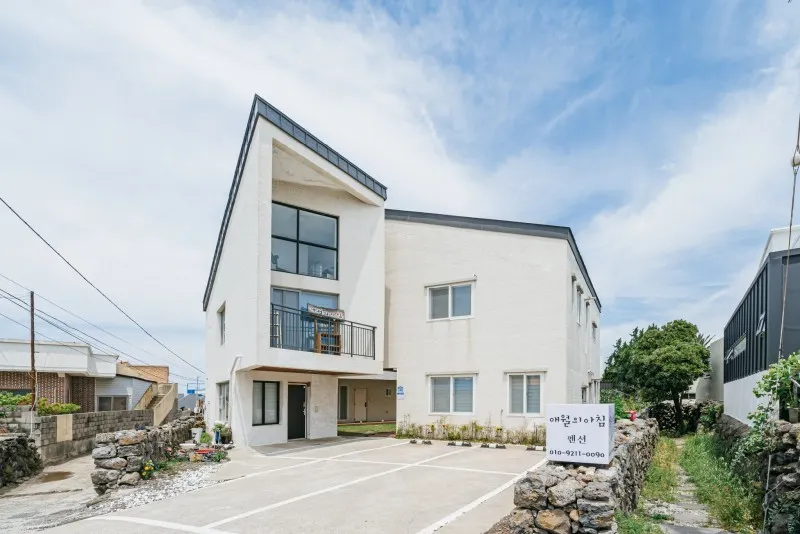 Jeju Aewol Morning Pension - Jeju-si