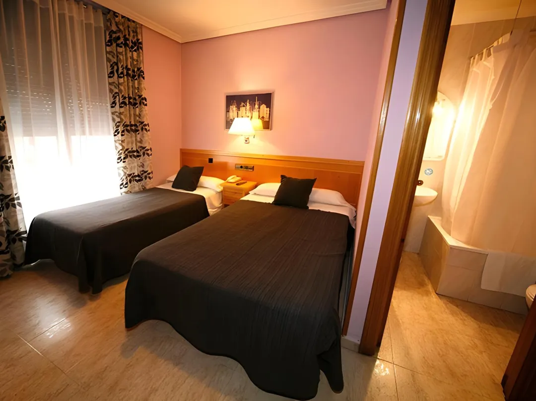Hostal Cruz Sol - Chueca