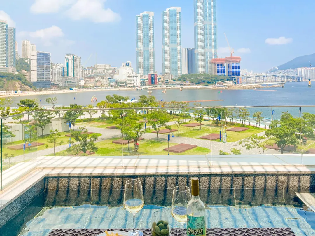 Eternal Blue Poolvilla - Busan
