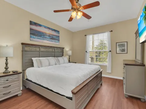 Newly Remodel Kitchen With All New Appliances! - Four Corners, FL