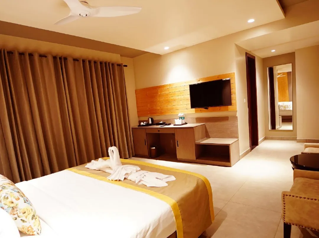 Five Elements Hotel Maplewood Premier Haldwani - Uttarakhand