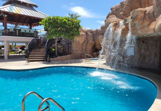 Luxurious Oceanfront Retreat with Heated Pools - Stunning Vacation ...