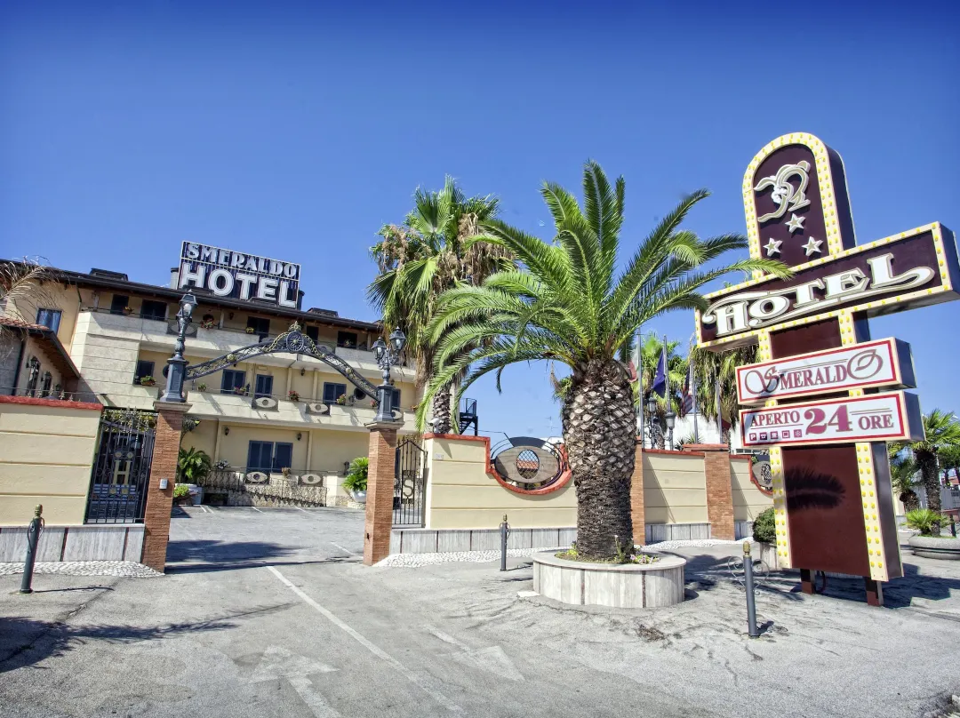 Hotel Smeraldo - Qualiano