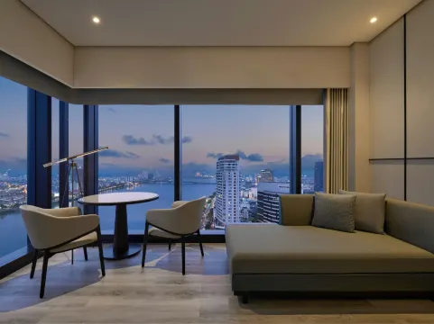 Courtyard By Marriott Danang Han River - Da Nang
