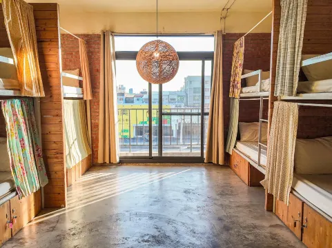 Lane62 Hostel - Taichung