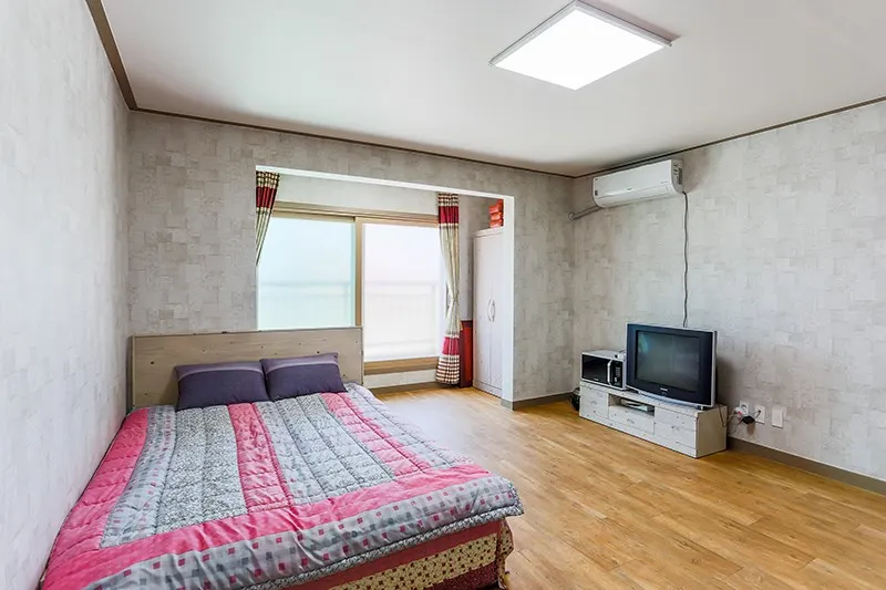 Buan  Surak Pension - Incheon