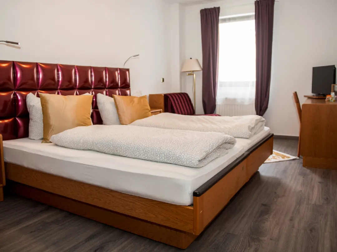 Hotel Hirschhausen - Baunatal