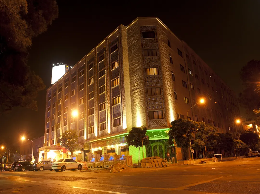 Ferdowsi Grand Hotel - Téhéran