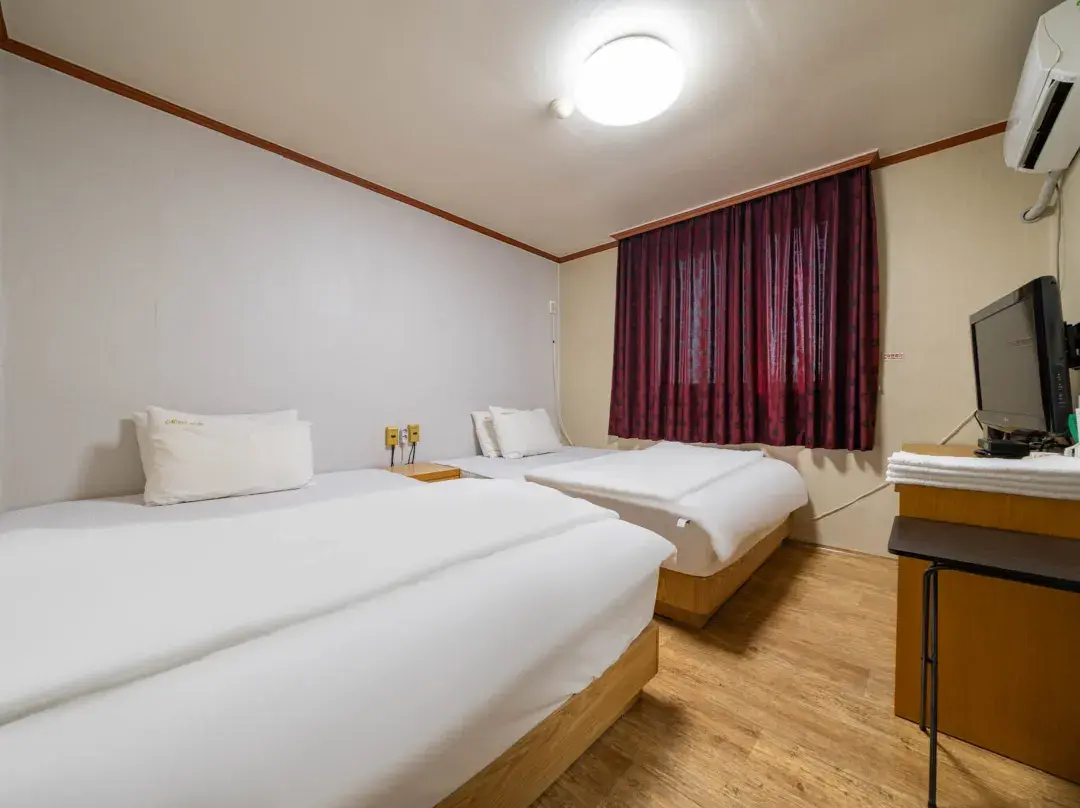 Gangneung Ewha Motel - 江陵