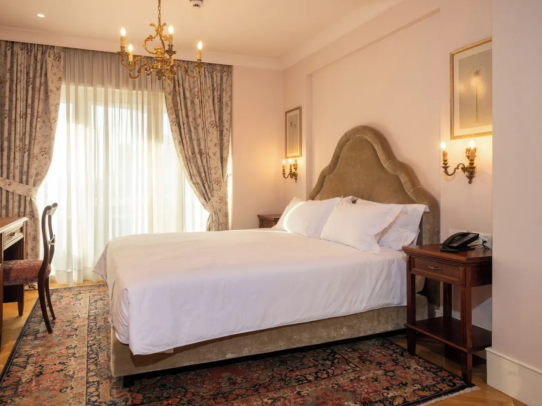 Ebel Boutique Hotel - Tirana