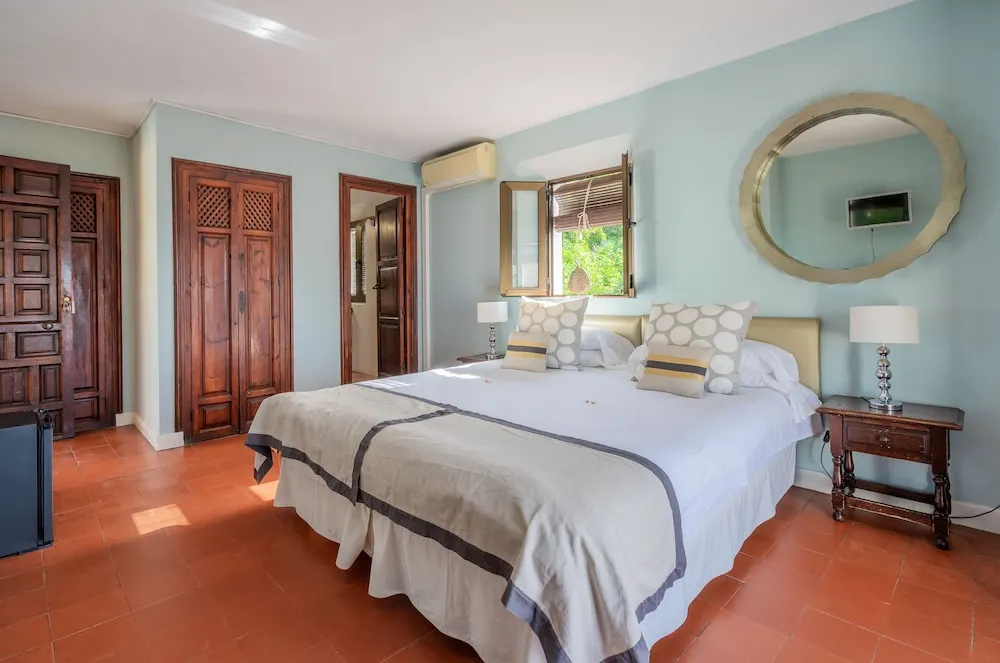 La Tartana Hotel Boutique & Restaurante - Andalusia