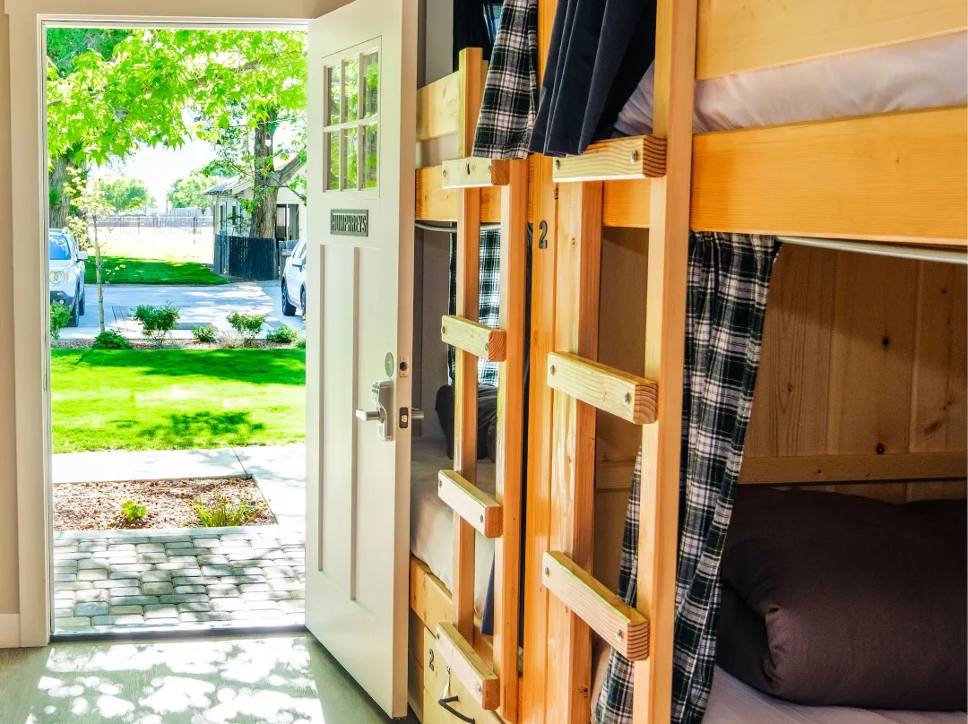 Eastside Guesthouse And Bivy - Bishop, CA