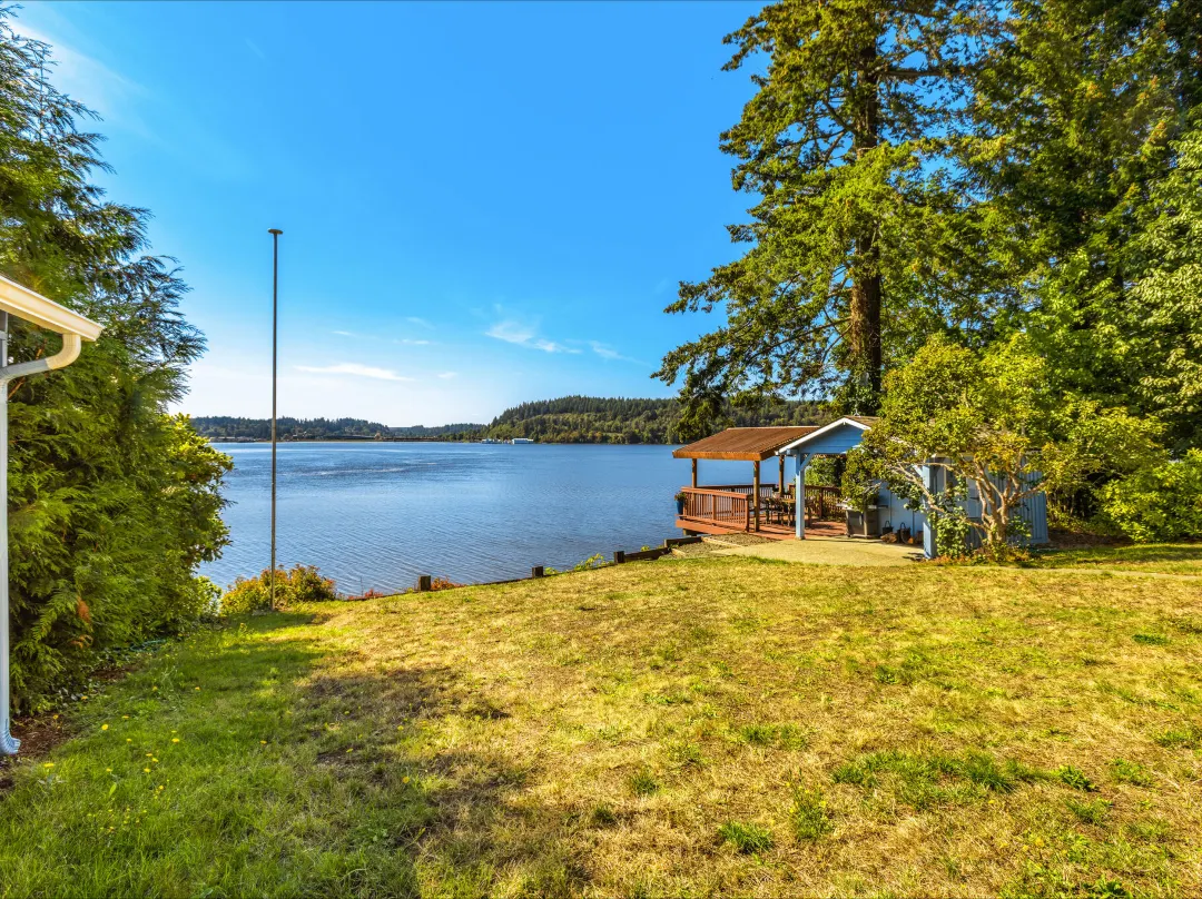 Captivating Water Views And Cozy Cabana - Charming Coastal Retreat - Shelton, WA