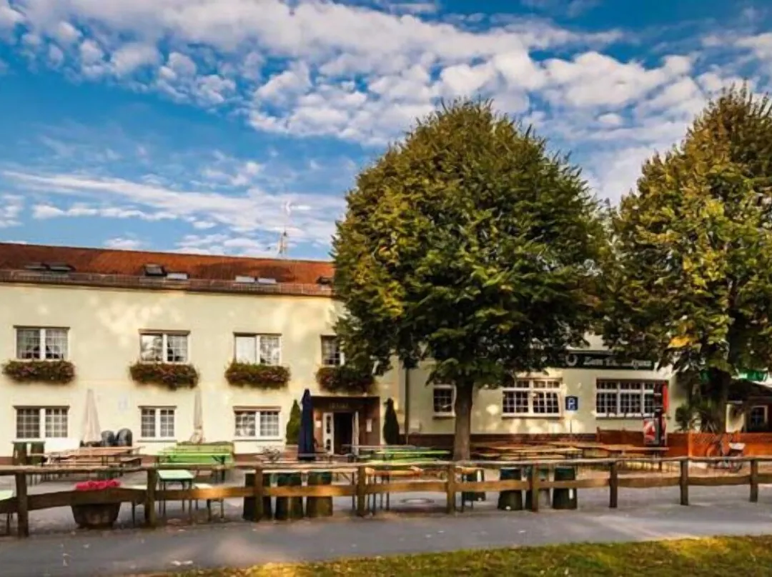Hotel & Gasthaus Zum Eichenkranz - Luckenwalde