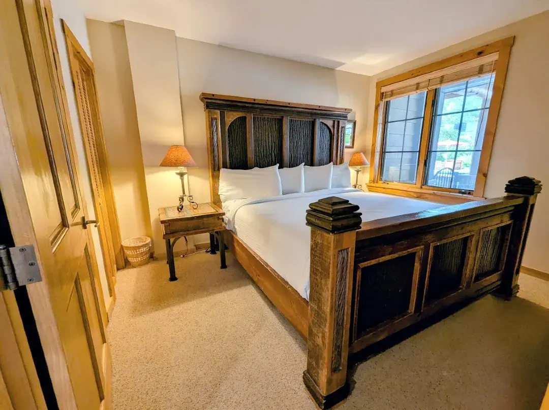 Heated Pool And Hot Tubs Steps From Slopes - Cozy Mountain Retreat - Keystone, CO