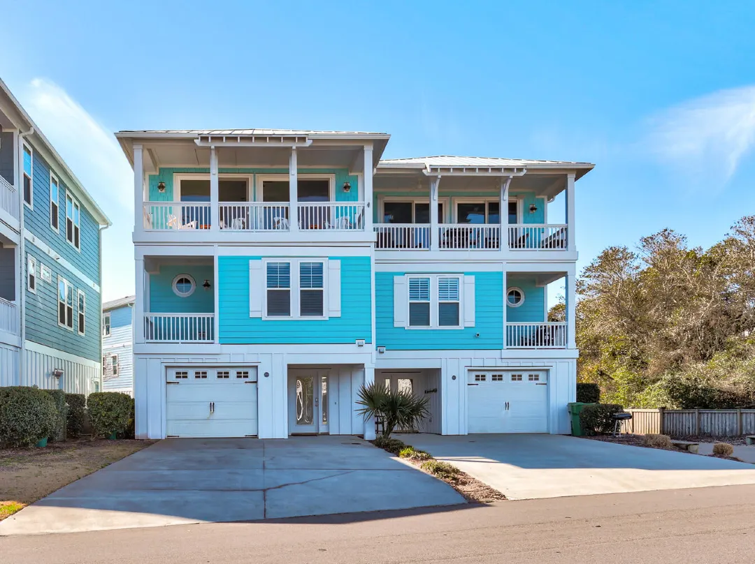 Ocean Views And Community Pool - Luxurious Coastal Escape - Kure Beach, NC