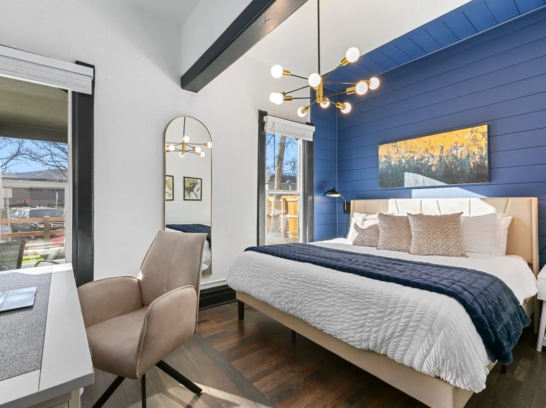 Private Hot Tub And Outdoor Entertainment Space - Charming Oasis - Fort Collins, CO