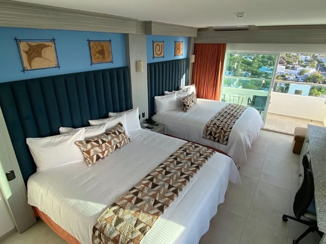Hotel Hblue Malecón - La Paz