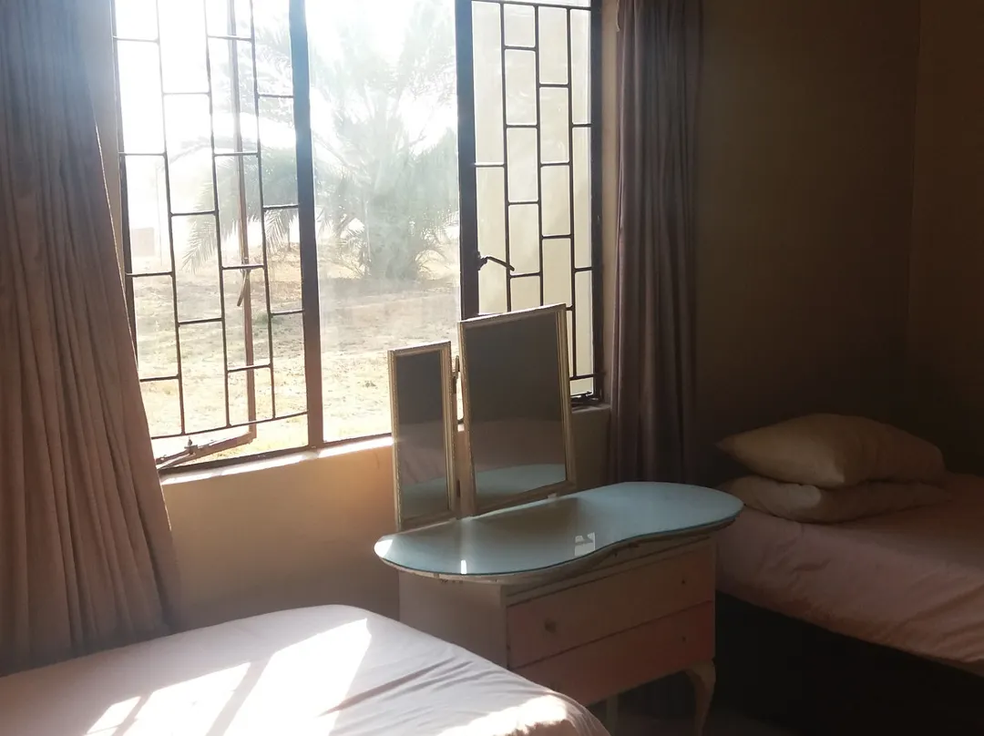 Old Farmhouse For 3 In Limpopo Province - Lephalale