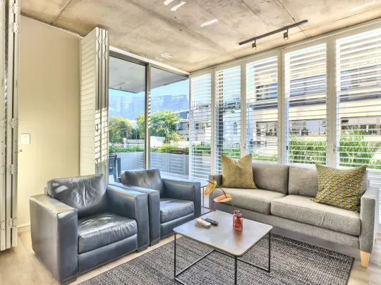 Luxury 2 Bedroom With Balcony - Cape Town