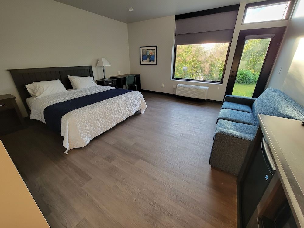 Watershed Hotel - Sheboygan, WI