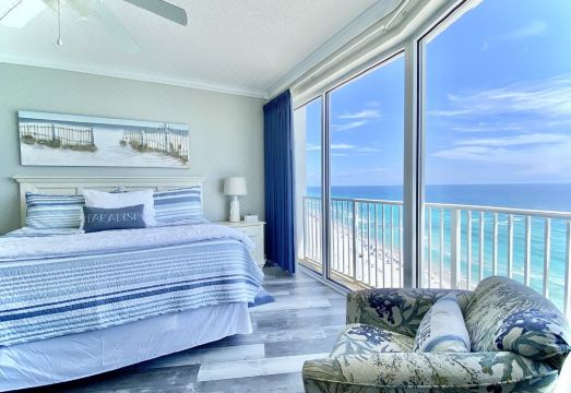 Treat Yourself! Gulf Front 2 Bed 2 Bath Condo at Boardwalk Beach Resort ...